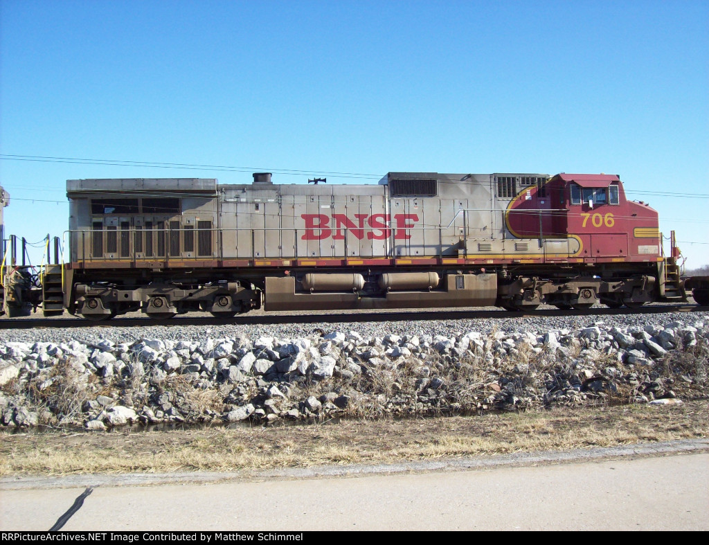 BNSF 706